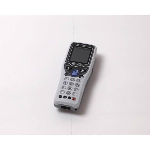 【商品説明】バーコードを読み取り保存してパソコンへ転送できます。Bluetooth通信も可能です。商品発注や棚卸し、ピッキングや照合検査などに利用できます。小型で持ち運びやすいです。画面はカラー表示タイプです 【メーカー】KEYENCE 【...