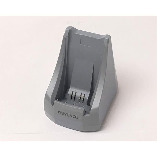 【メーカー】KEYENCE 【型番】BT-UC10L【機能】BT-1000シリーズ用の転送クレードルです。LAN接続にてデータを転送します。充電器としてもご利用になれます。 【状態】中古です。 黄ばみ、キズあります。使用する上での支障はあり...