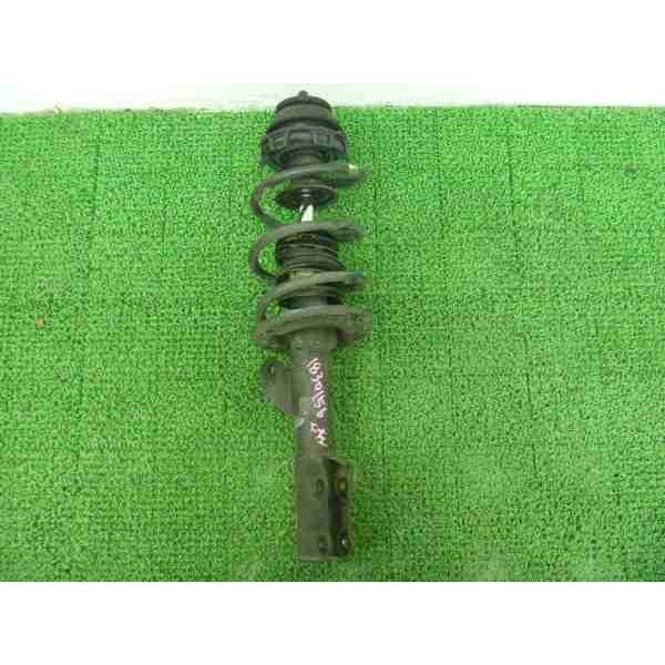 車名  　　   フィット年式   　　  平成14年8月型式    　　 LA-GD1-100車体番号     GD1-1225560指定類別     11010-0002グレード     A形状 　　    5BWエンジン     L1...