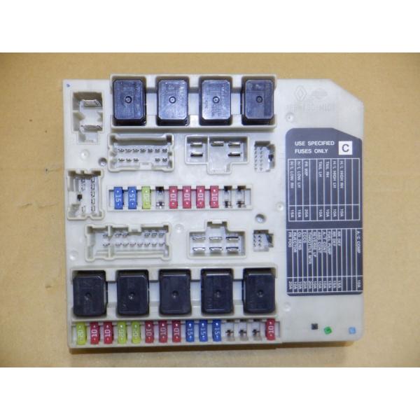 車名  　　   キューブ年式   　　  平成17年11月型式    　　 DBA-YZ11-TDUARTV車体番号     YZ11-015098指定類別     15049-0017グレード     15MPRE形状 　　    5B...