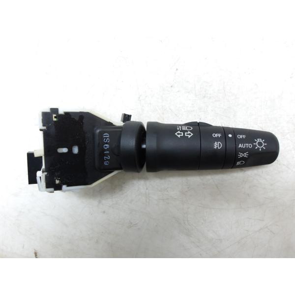 車名  　　   ウィングロード年式   　　  平成29年3月車体番号     Y12-189428指定類別     15189-0358グレード     15MAUT形状 　　    5BWエンジン     HR15DEエンジン区分  ...