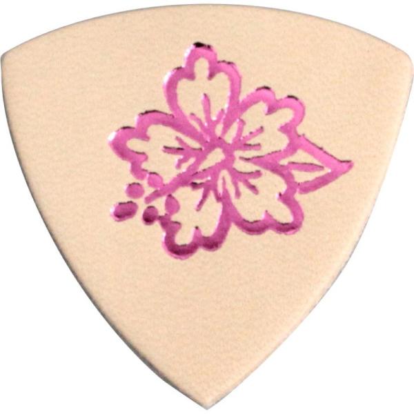 ウクレレ用の革製ピック、FAMOUS 本皮レザーピックです。指や爪とは一味違ったサウンドがお楽しみ頂けます。