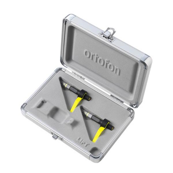 ORTOFON CONCORDE MKII TWIN Club DJカートリッジ。CONCORDE史上最高のサウンドクオリティー。パワフルかつエネルギッシュなサウンドは新たなクラブサウンドの定番モデル。