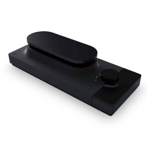 Touche SE（トゥシェ・エス・イー）の登場です。タップする、押し込む、スキン上で指を滑らせる等、Touche SE は直感的な動きによって驚くほど新しいサウンドを生み出し、瞬時に素晴らしいパフォーマンスを実現します。