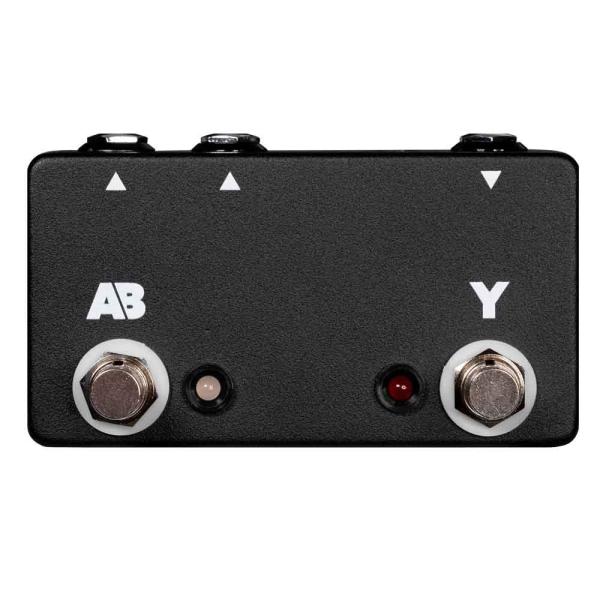 JHS Pedals Active A/B/Y ギターエフェクターJHS Pedals Active A/B/Yは入力されたシグナルに対し、2つのアウトプットのどちらか一方、もしくは両方同時に出力する必要があるシチュエーションに完璧に対応し...