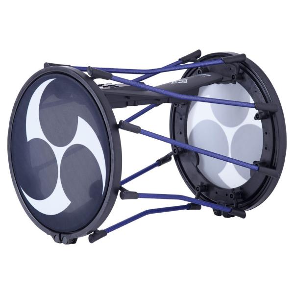 さまざまな種類の太鼓が演奏可能な電子和太鼓TAIKO-1は、世界初の"担ぎ桶"スタイルの電子和太鼓です。桶胴太鼓の音色だけでなく、長胴太鼓、締太鼓といったさまざまな太鼓音色をこの１台で演奏できます。幅広い表現力を持つ和太鼓と同様に、それぞれ...