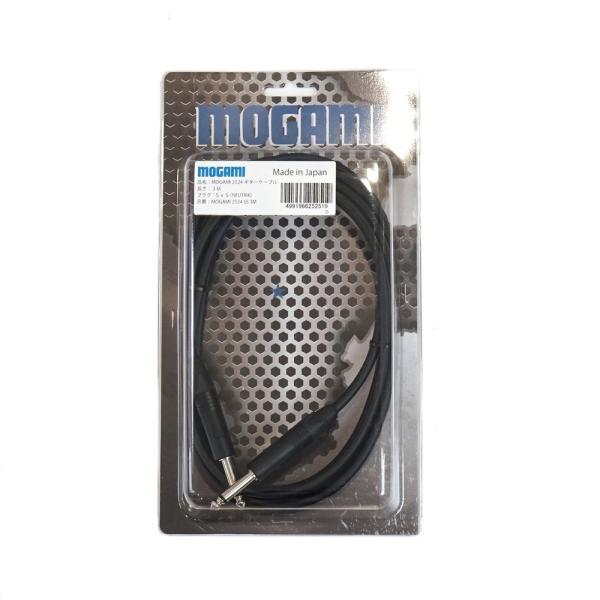 mogami「2524」は、フラットでシャープ、クセの無い音質が特徴的で最もバランスの取れたmogamiの代表的なモデルになります。エレキギターとアンプ間のような微小信号回路では、楽器演奏時に接続しているケーブルが動かされたり床面等で跳ねる...