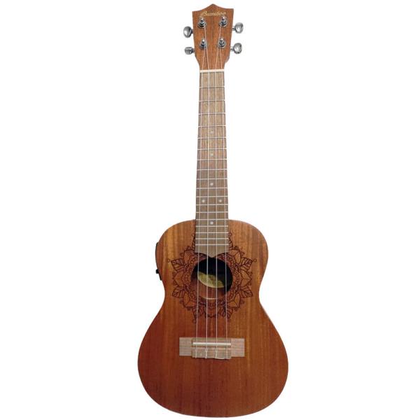 本モデルはボディ材には歯切れが良く、強いアタックサウンドが特徴のSapele（サペリ）を採用。ギアペグを採用することにより、繊細かつ安定した音程を維持します。またウクレレには予め、イタリアの弦ブランド、Aquila（アクィーラ）製の弦を採用...