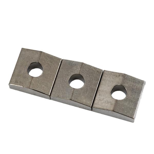 FU-Tone Titanium Lock Nut Block Set (3) SILVER チタンナットブロック シルバー※ギターパーツの取り扱いには、相応の技術と知識が必要になります。自己責任にて取り扱い可能な方のみ、ご検討下さい。取り...