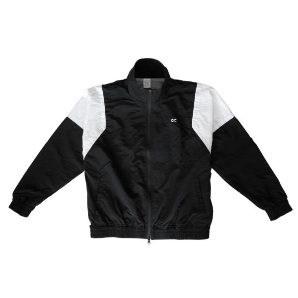 One Control ワンコントロール ロゴ入りトラックジャケット ブラック XLサイズ胸元のロゴと、One ControlのSwitching is Easyメッセージのバックプリントが入ったトラックジャケットです。ブラックを基調に、ホ...