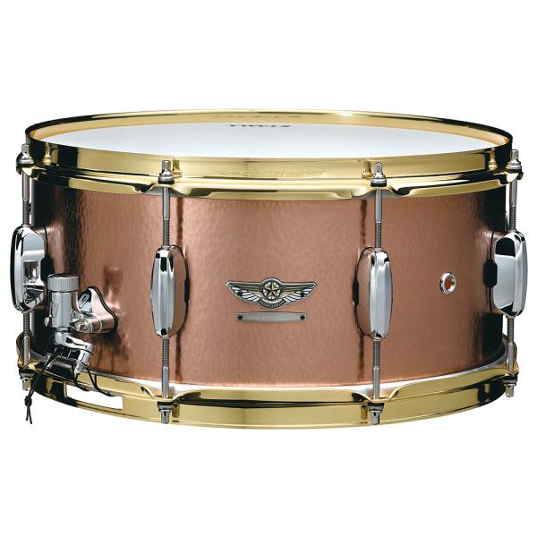 TAMA スネア TCS1465H STAR Reserve Hand Hammered Copper スネアドラム タマ。STAR Drumsシリーズ初となるメタルスネアは、ハンドハンマード仕上げのコパースネアドラム。その特徴は7色の色を...