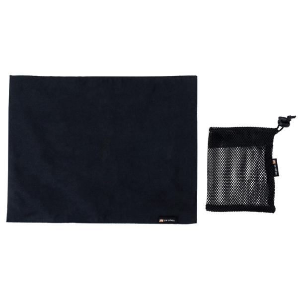 PROTEC プロテック A108 Spit/Moisture Mat 管楽器用 吸水マットPROTECのつば抜き用マットが発売。練習場の床やステージ上を清潔に保つ金管楽器奏者の必需品!【特徴】■足元に置いても目立ちにくいブラック色を採用。...