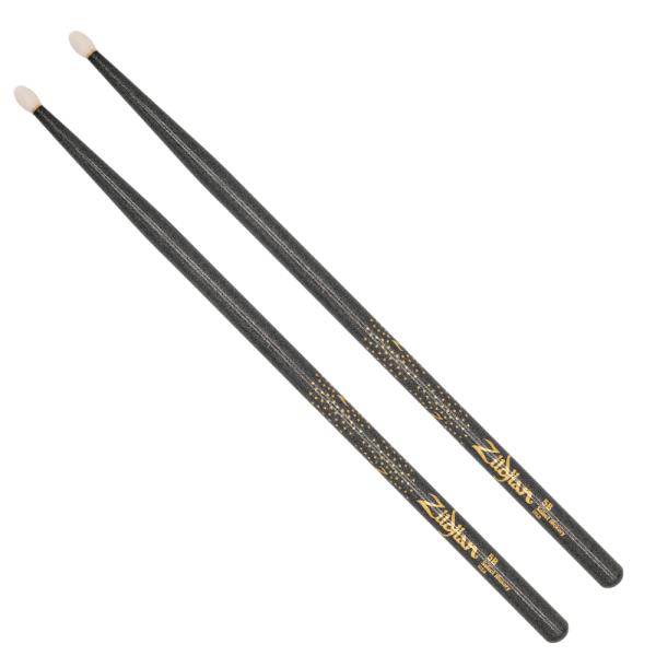 ZILDJIAN ジルジャン Z カスタム 5B Chroma Black ナイロンチップ ドラムスティック  5Aより少し太めの5B。光沢のあるパール塗料で鮮やかなビジュアル。限定デザイン。  Z Customシリーズ・シンバルの復活を記...