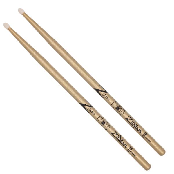 ZILDJIAN ジルジャン Z カスタム 5B Chroma Gold ナイロンチップ ドラムスティック  5Aより少し太めの5B。光沢のあるパール塗料で鮮やかなビジュアル。限定デザイン。  Z Customシリーズ・シンバルの復活を記念...