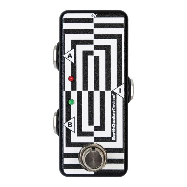 EarthQuaker Devices アースクエイカーデバイセス EQD A/B Box ユーティリティシリーズ ABボックス  入力信号をAかBへ切り替えるシンプルなスイッチャーです。 パッシブ回路でできているため信号経路を逆方向に使う...