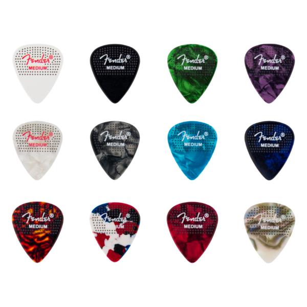 Fender フェンダー 351 Dotted Celluloid Picks 12-Pack Medium ギターピック 12枚入りパック  351 Dotted Celluloid Picksは、時代を超えたフェンダーのクラシックなセル...