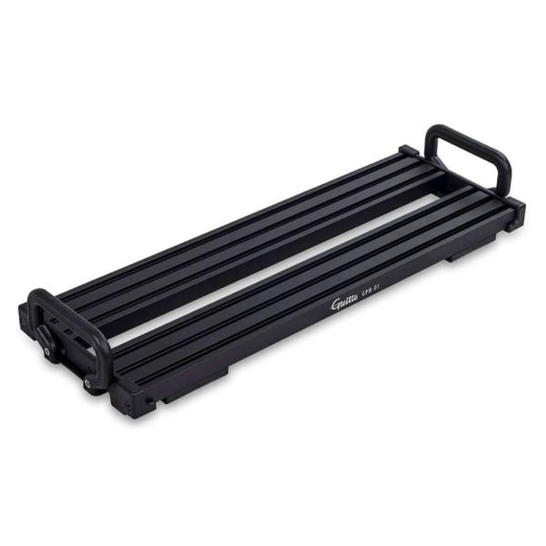 Guitto GPB-01 ペダルボード エフェクターボード  GPB-01は、軽量かつ強靭なアルミ合金フレームに折りたたみ式アンダーシャーシを備えたペダルボードです。 付属の固定ブロックを使う独自の固定方式で、面ファスナーに頼らず素早く確...