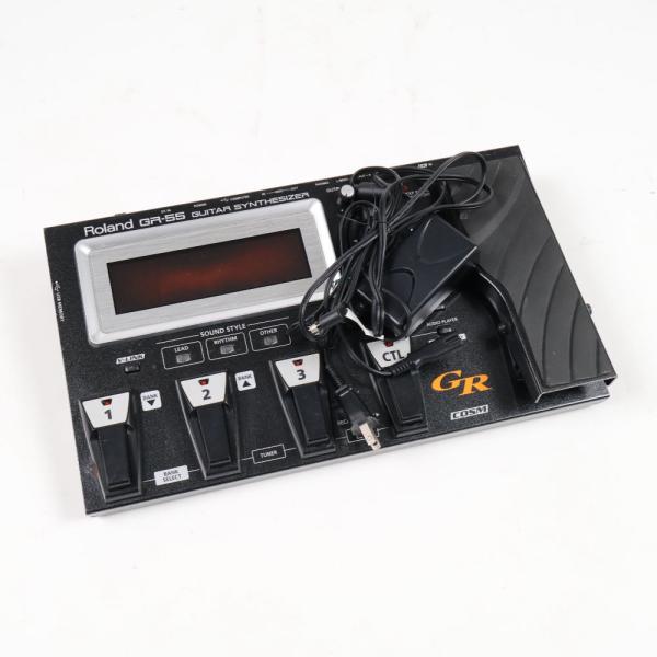 【中古】 ギターシンセサイザー ROLAND GR-55 ローランド  ROLAND GR-55 の中古品です。  使用感のあるコンディションです。 商品内容：本体・電源アダプター  全体的に傷やスレ、塗装剥がれ、錆、取り除けない汚れがあり...