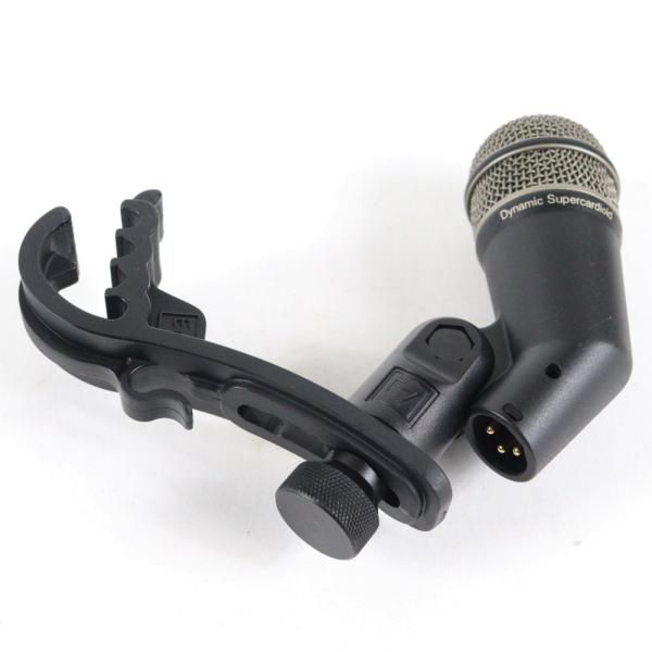 【中古】 Electro-Voice PL35 ダイナミックマイク  Electro-Voice PL35 の中古品です。  使用感のあるコンディションです。 商品内容：本体・マイクホルダー  全体的に使用感のあるコンディションです。 現在...