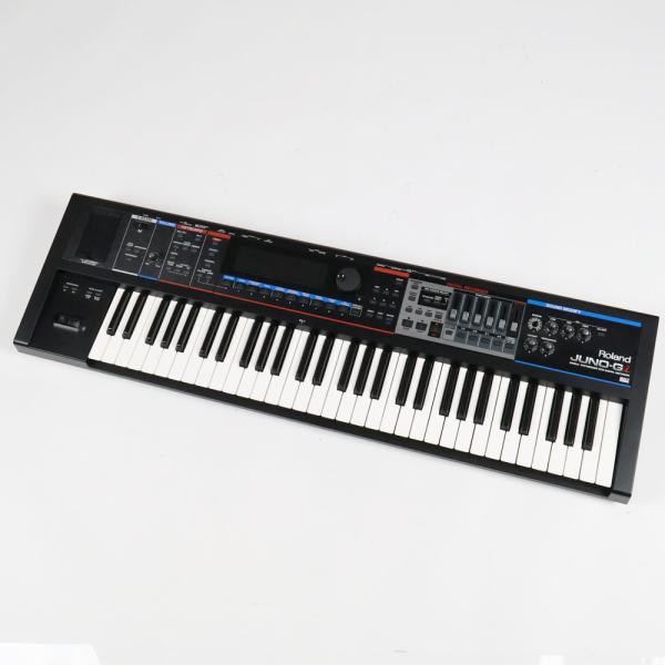 【中古】 シンセサイザー ROLAND JUNO-Gi 8トラックレコーダー搭載 ローランド  ROLAND JUNO-Gi の中古品です。  使用感のあるコンディションです。 商品内容：本体・電源アダプター  傷、塗装剥がれあり。リバーブ...