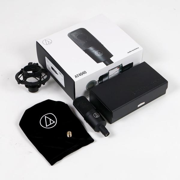 【中古】オーディオテクニカ コンデンサーマイク AUDIO-TECHNICA AT4040 オーテク マイクロフォン  AUDIO-TECHNICA AT4040 の中古品です。  使用感のあるコンディションです。 商品内容：本体・箱・ショ...