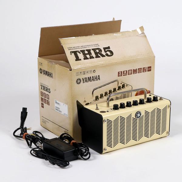 【中古】ヤマハ YAMAHA THR5 コンパクトギターアンプ 小型アンプ  YAMAHA THR5 の中古品です。  使用感のあるコンディションです。 商品内容：本体・取扱説明書・箱・電源アダプター・USBケーブル・ステレミニケーブル  ...