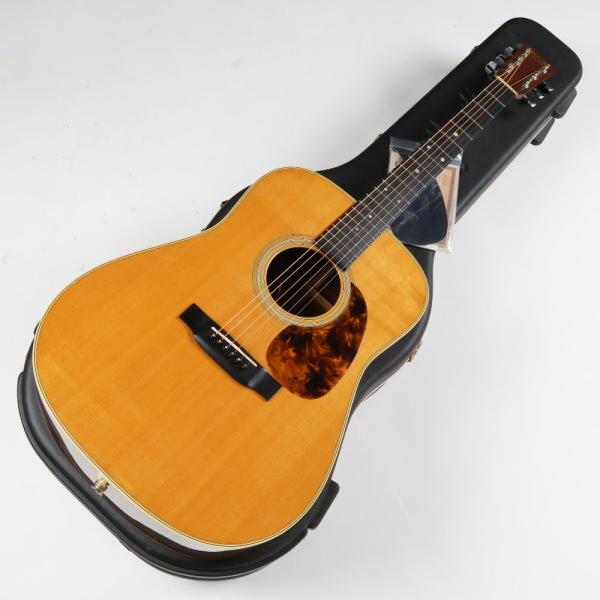 【中古】 アコースティックギター Martin D-28 Mod. 2004年製 L.R.Baggs Element Activeピックアップ搭載 ピックガード交換あり  Martin D-28 Mod. の中古品です。  中古なりのコンデ...