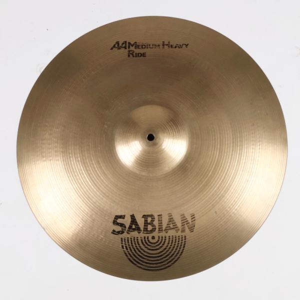 【中古】 ライドシンバル セイビアン SABIAN AA MEDIUM HEAVY RIDE 20インチ  SABIAN AA MEDIUM HEAVY RIDE 20インチ の中古品です。  使用感のあるコンディションです。 商品内容：本...