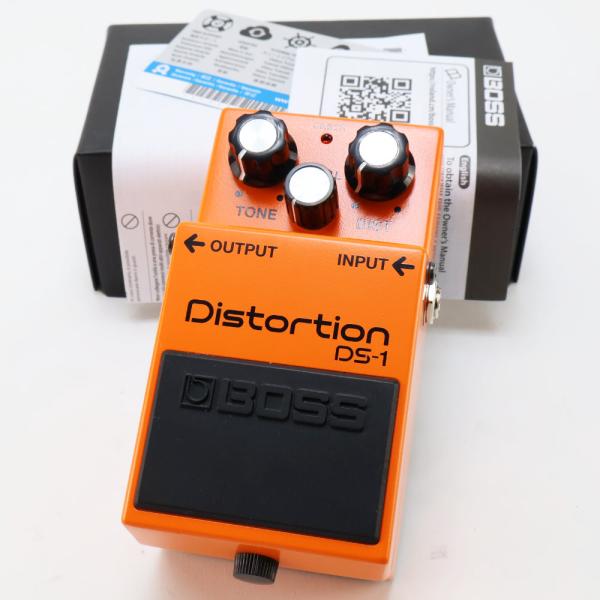 【中古】ディストーション エフェクター BOSS DS-1 Distortion ギターエフェクター  BOSS DS-1 Distortion の中古品です。  比較的綺麗なコンディションです。 商品内容：本体・箱  目立つ大きな傷はなく...
