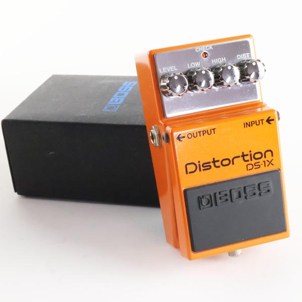 【中古】ディストーション エフェクター BOSS DS-1X Distortion ギターエフェクター  BOSS DS-1X Distortion の中古品です。  使用感のあるコンディションです。 商品内容：本体・箱・取扱説明書  目立...