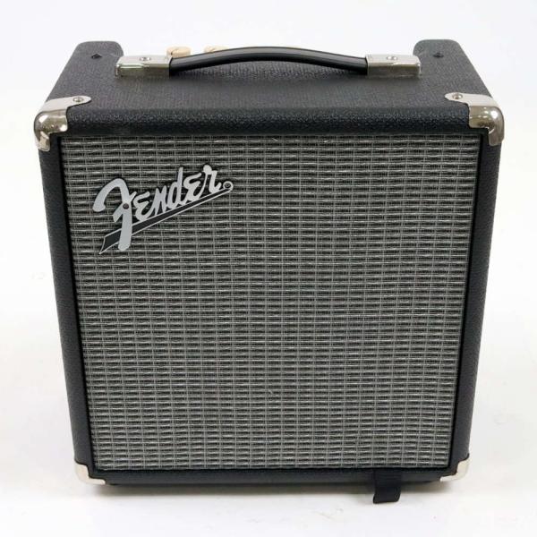 【中古】 Fender Rumble 15 Combo ベースアンプ 小型ベースアンプ  Fender Rumble 15 Combo の中古品です。  比較的綺麗なコンディションです。 商品内容：本体・電源コード  目立つ大きな傷はなく中...