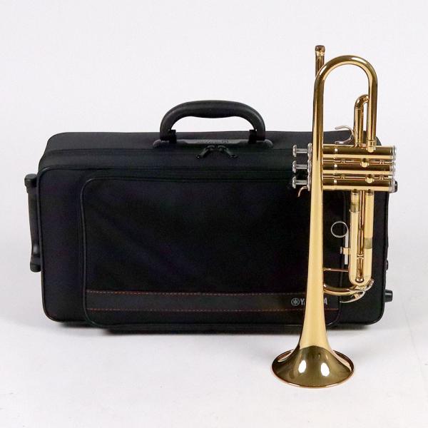 【中古】 トランペット ヤマハ YAMAHA YTR-3335 B♭  YAMAHA YTR-3335 B♭ の中古品です。  使用感のあるコンディションです。 商品内容：本体・純正キャリングケース  第二抜差菅に米粒ほどの凹みが2ヶ所、ペ...