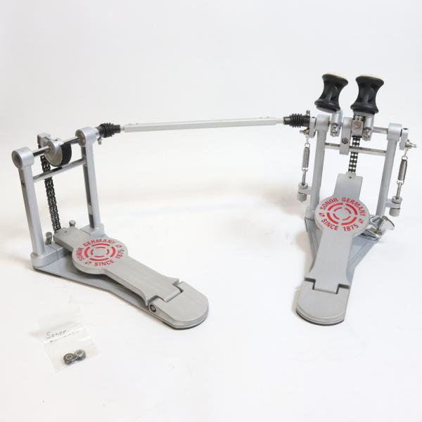【中古】 ドラムツインペダル ソナー SONOR SN-DP4000S 4000シリーズ ツインペダル  SONOR SN-DP4000S の中古品です。  使用感のあるコンディションです。 商品内容：本体のみ  軽微な傷や汚れがあり、全体...