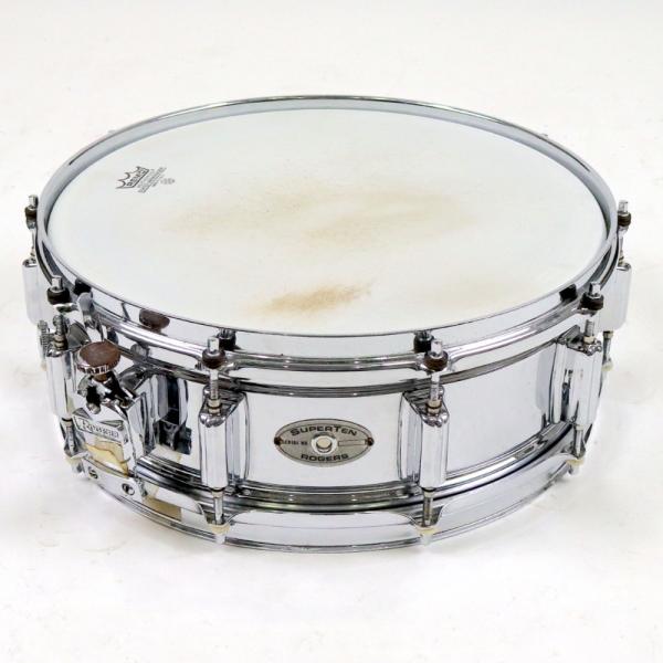 【中古】 スネアドラム ロジャース Rogers SUPERTEN SNARE DRUM 14x5 スネアドラム  Rogers SUPERTEN SNARE DRUM 14x5 の中古品です。  使用感のあるコンディションです。 商品内容...