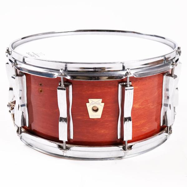 【中古】 スネアドラム ラディック Ludwig Classic Maple 14x6.5  Ludwig Classic Maple 14x6.5 の中古品です。  中古なりのコンディションです。 商品内容：本体のみ  シェルに小傷や汚れ...