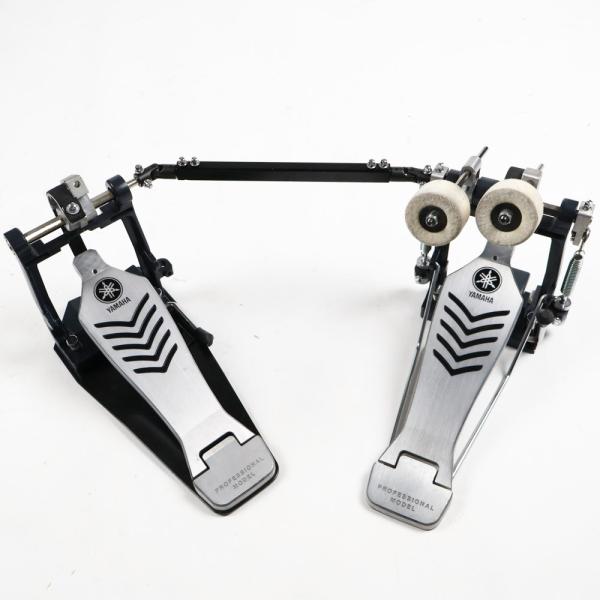 【中古】 ドラムツインペダル ヤマハ YAMAHA ナイロンベルトドライブ ドラムツインペダル  YAMAHA  ナイロンベルトドライブ ドラムツインペダル の中古品です。  使用感のあるコンディションです。 商品内容：本体・調整レンチ  ...