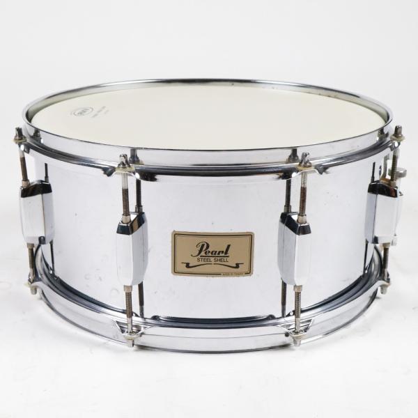 【中古】 スネアドラム パール Pearl Steel shell 14x6.5  Pearl Steel shell 14x6.5 の中古品です。  使用感のあるコンディションです。 商品内容：本体のみ  樹脂製ワッシャーに変形があります...