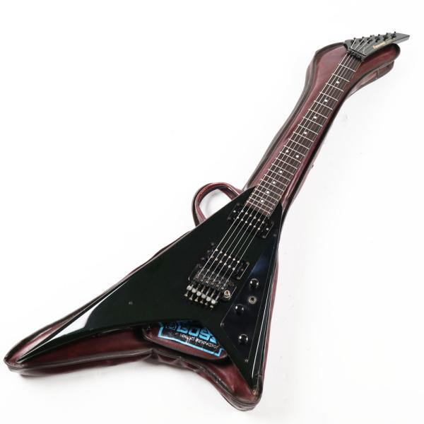 【中古】FERNANDES フェルナンデス JSモデル ランディVタイプ 年代不明 エレキギター  FERNANDES JSモデルの中古品です。 年代不明ですが80年代中期頃の製造と思われます。 傷、打痕、塗装剥がれなどが多く見られる中古品...