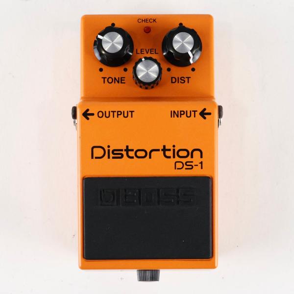 【中古】ディストーション エフェクター BOSS DS-1 Distortion ギターエフェクター  BOSS DS-1 Distortion の中古品です。  使用感のあるコンディションです。 商品内容：本体のみ  BOSS DS-1 ...