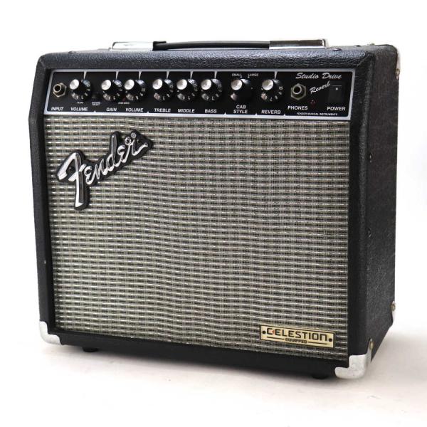 【中古】 ギターアンプ Fender SDR-15CE 小型ギターアンプ  Fender SDR-15CE の中古品です。  使用感のあるコンディションです。 商品内容：本体のみ  Fender SDR-15CE中古です。  小傷、スレ、ネ...