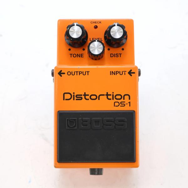 【中古】ディストーション エフェクター BOSS DS-1 Distortion ギターエフェクター  BOSS DS-1 Distortion の中古品です。  使用感のあるコンディションです。 商品内容：本体のみ  BOSS DS-1 ...