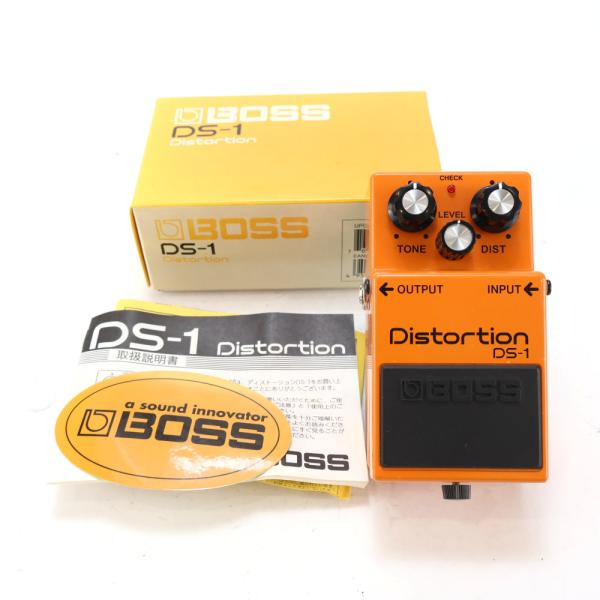 【中古】ディストーション エフェクター BOSS DS-1 Distortion ギターエフェクター  BOSS DS-1 Distortion の中古品です。  中古なりのコンディションです。 商品内容：本体・箱・取扱説明書・ステッカー・...