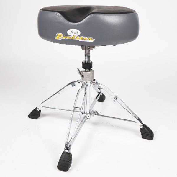 【中古】ドラムスローン Pearl パール D-2000 Roadster THRONE  Pearl D-2000 Roadster THRONE の中古品です。  使用感のあるコンディションです。 商品内容：本体のみ  傷、汚れがあり。...