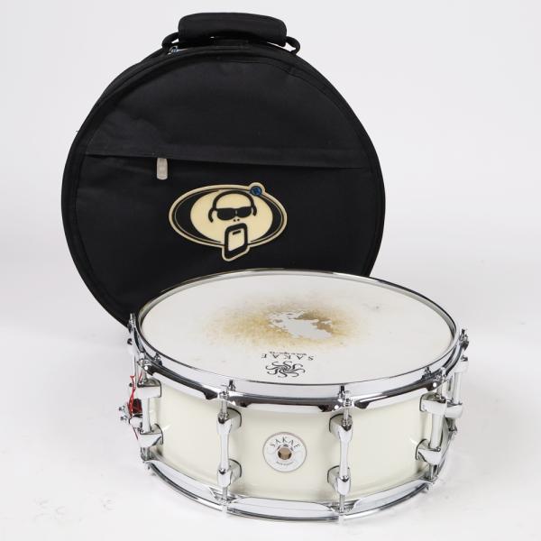 【中古】 スネアドラム サカエ SAKAE SD1455MH mahogany 14x5.5 マホガニーシェル スネア  SAKAE SD1455MH Mahogany 14x5.5 の中古品です。  中古なりのコンディションです。 商品内...