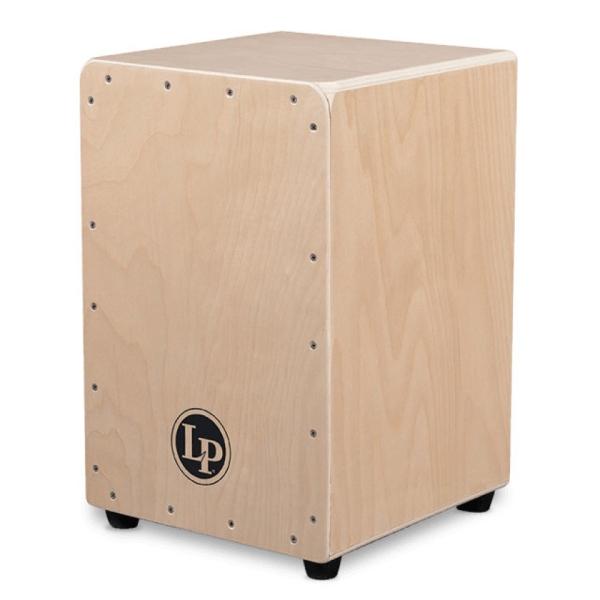 LP LPA1331 Aspire Cajon カホン 楽器 ハードウッド採用ボディーで豊かな低音が特徴のカホンです。・打面は積層ハードウッド製で、ペルースタイルでねじ止めされ、ねじの締め方で鳴りを調節できます。・ボディーはソリッドハードウ...
