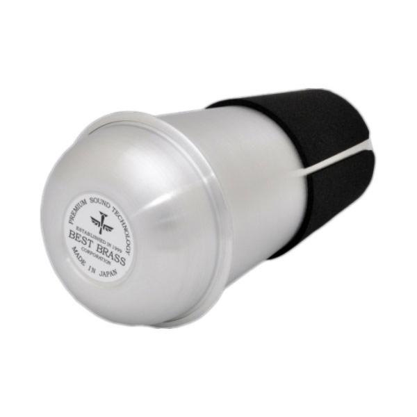 ウォームアップ専用消音器という新しいカテゴリー。舞台袖、本番直前でのあの緊張や不安が「武者震い」に変わります。