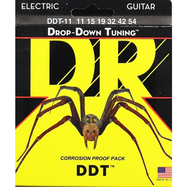 DDT シリーズは、DR の技術によって生み出されたドロップダウン用の弦です。DR がダークサイド（dark side）のニーズにこたえるため二年間の開発とテストを経て設計されました。この DDT シリーズを使用してまず気づくことは「不気味...