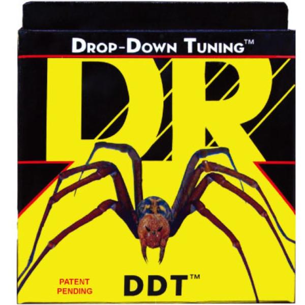 DDT シリーズは、DR の技術によって生み出されたドロップダウン用の弦です。DR がダークサイド（dark side）のニーズにこたえるため二年間の開発とテストを経て設計されました。この DDT シリーズを使用してまず気づくことは「不気味...