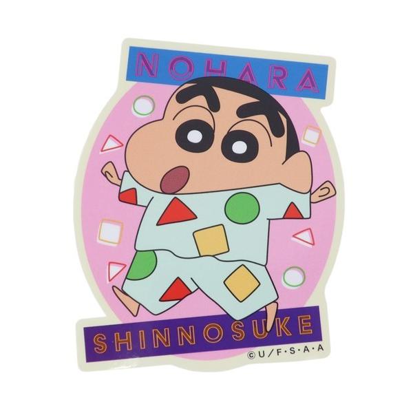 「メール便可」「ステッカー：キャラクター」 クレヨンしんちゃん ダイカットビニールステッカー ビッグシール アニメキャラクター パジャマ スモールプラネット 車やバイク、カバンやステーショナリーなどいろんなトコに… 大人気アニメ[クレヨンし...