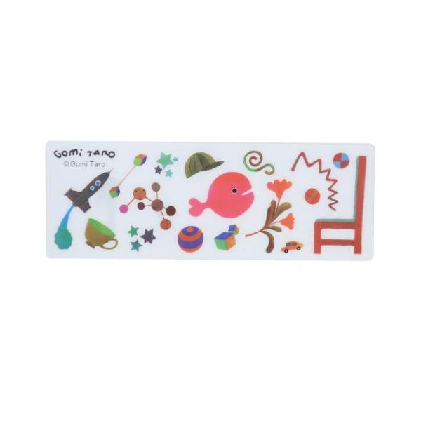 五味太郎先生の絵本「きんぎょがにげた」や「ひよこはにげます」などの表紙デザインを中心に、爽やかさと軽やかさで作品の魅力を表現した文具シリーズこちらはかわいい[透明ブックマーカー]PP製なので破れにくく、長く使用できます。本が好きな方へのプレ...